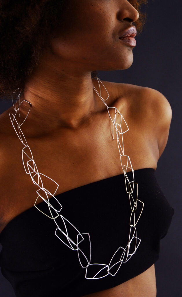 Silver and 18ct gold geo-cell-link chain, medium length - ShopCaribe